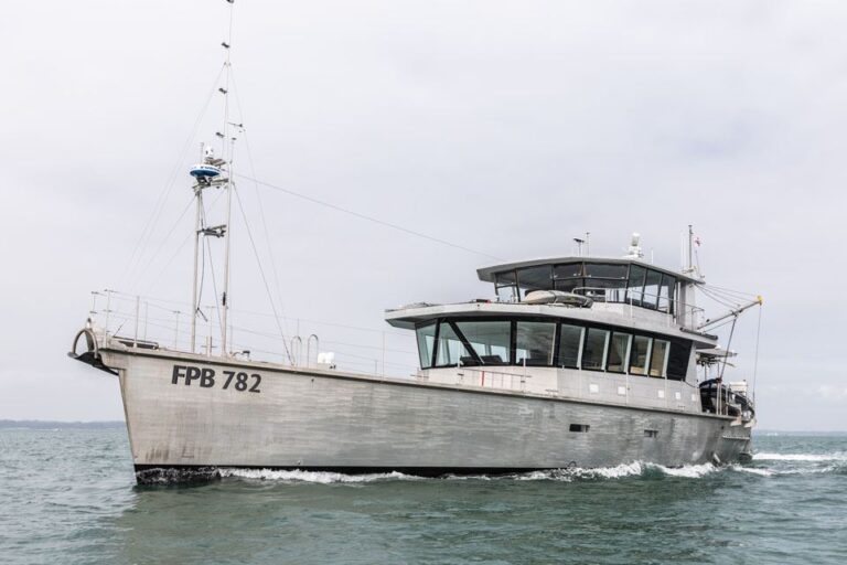 FPB 78, GREY WOLF II | Berthon Winter Collection