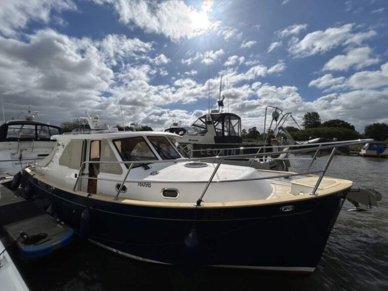 Duchy 35, ZAIN | Berthon Winter Collection